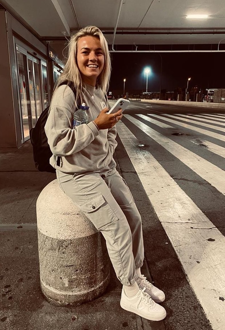 Lauren Hemp - Hot Soccer Girls